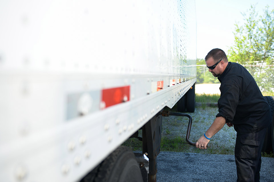 Let Professionals at Acme Logistics Handle Your Freight - Acme Logistics